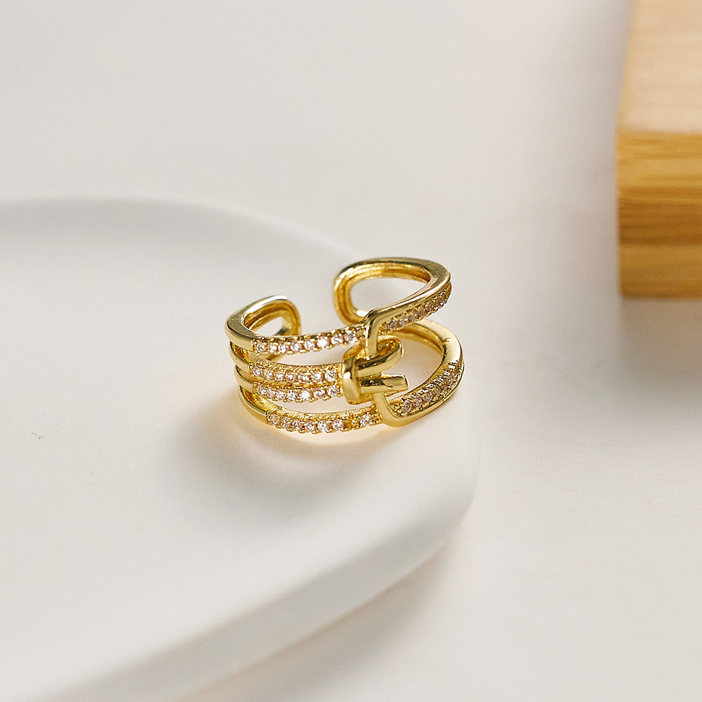 Aurora Knot Pavé Ring – Saanvi & Co